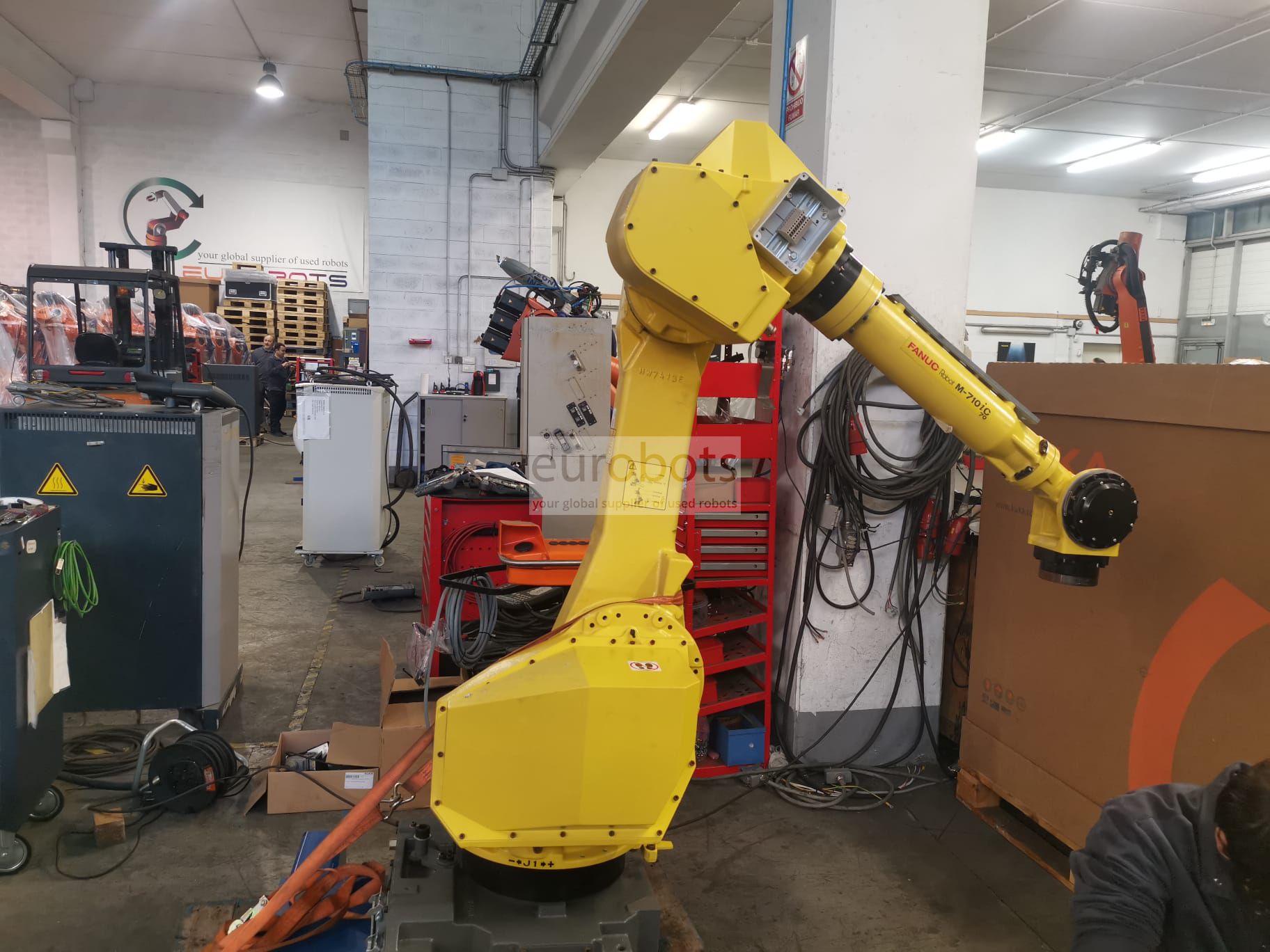 robot_used_fanuc_m_710ic_70_with_r30ib_controller | Eurobots
